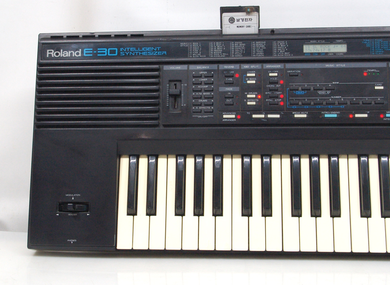 Roland E-30 키보드 - 벼룩장터 - 보소보소